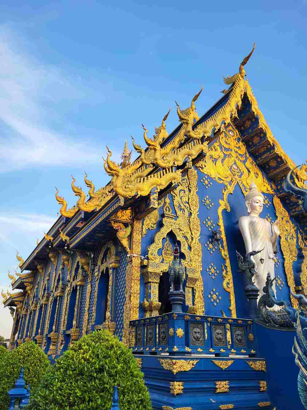 Chiang Rai and its Beautifully Unique Temples | Shannons landing